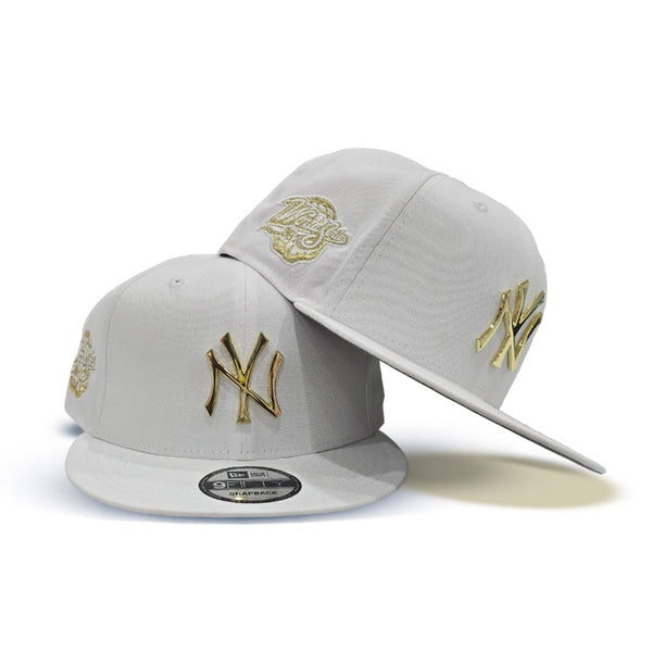 White New York Yankees Gold Metal Badge Gray Bottom 1998 World Series ...