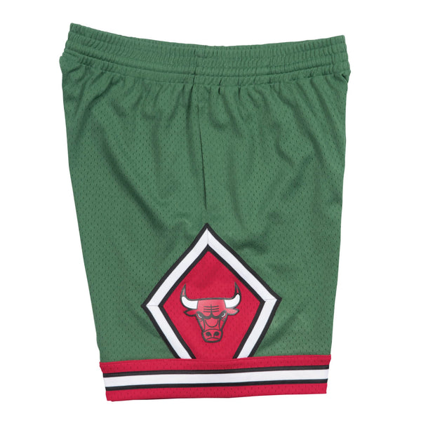 Chicago Bulls 2008 - 09 Mitchell & Ness Green Swingman Shorts ...